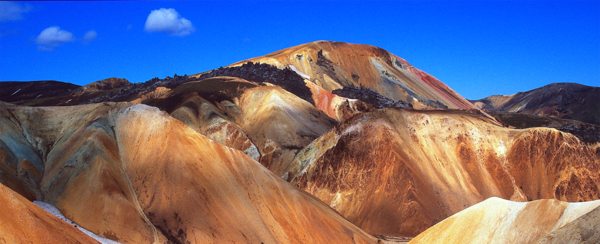 Exploring Iceland Landmannalaugar by 4x4 | Holdur Car Rental - Europcar ...